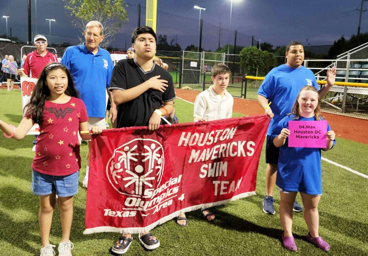 A Special Team: The Houston Mavericks Just Keep Swimming | The Buzz Magazines